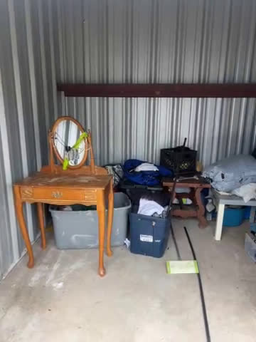 Unit B16 - Baton rouge, Louisiana | Red & Blue Storage | BID13