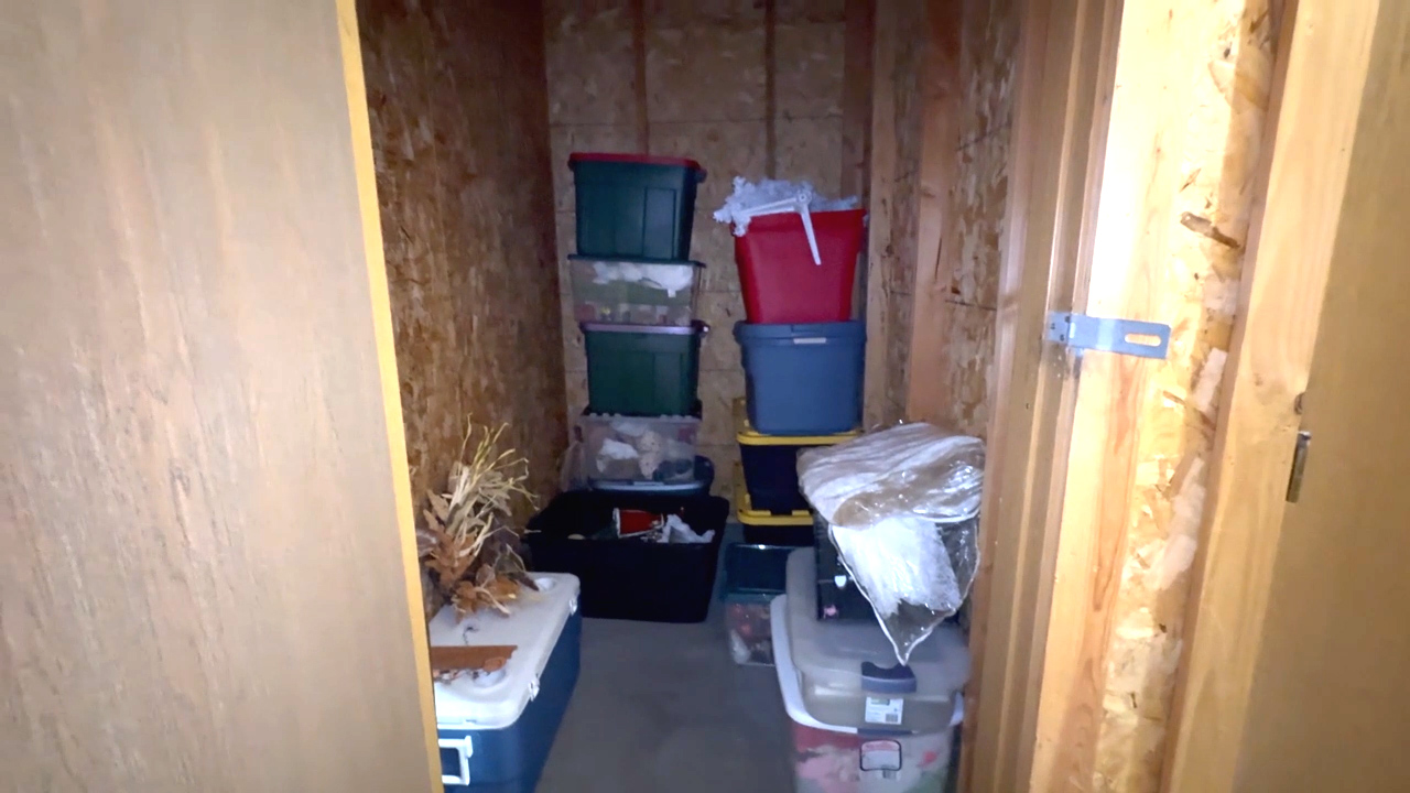 Unit E06 - Kennewick, Washington | Express Storage-Gage Park | BID13